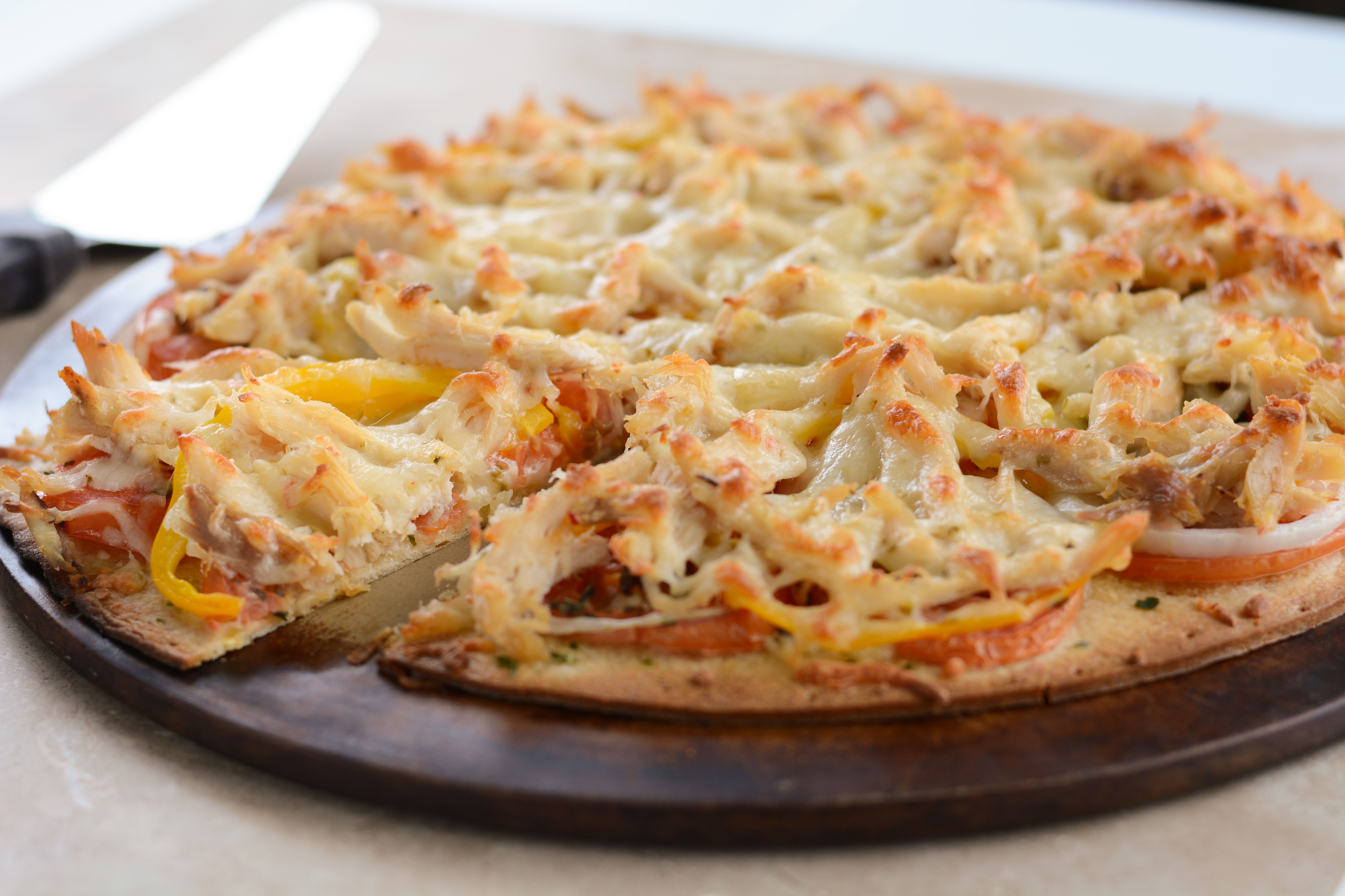 Spicy Chicken Pizza Goldn Plump